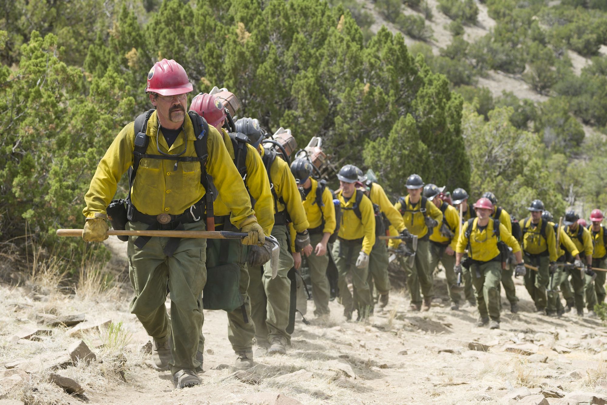 Watch Josh Brolin, Miles Teller and Taylor Kitsch in new Only the Brave ...